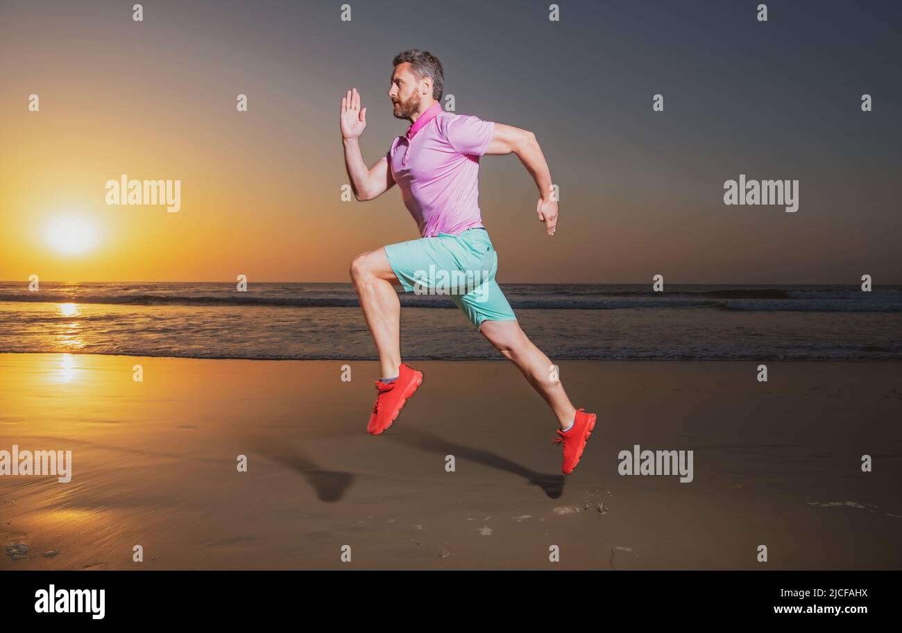 Man running at sunset. Full length of healthy man running and sprinting ...