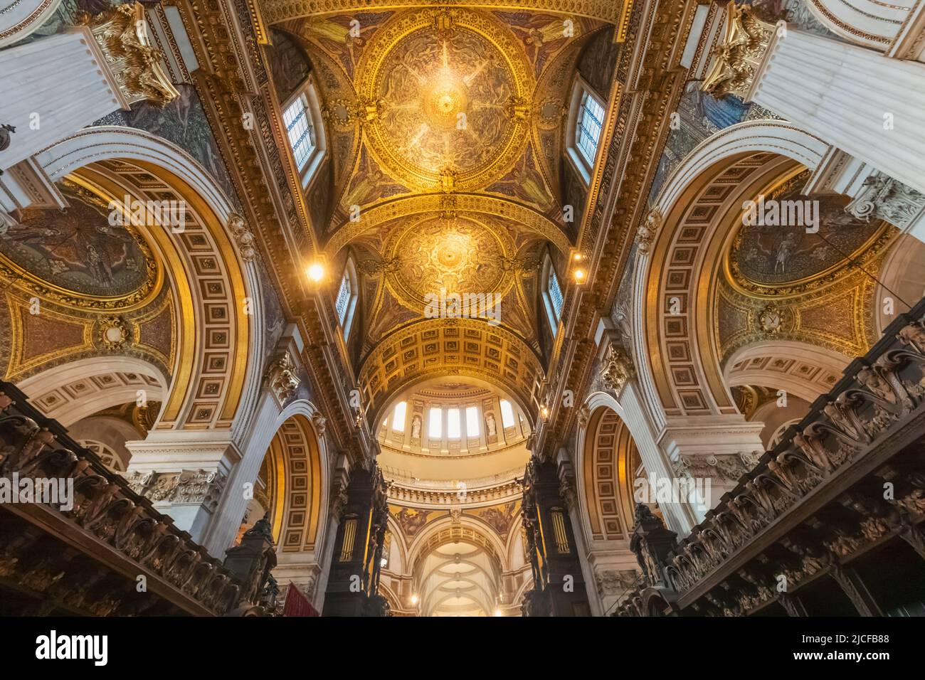 Quire hi-res stock photography and images - Alamy