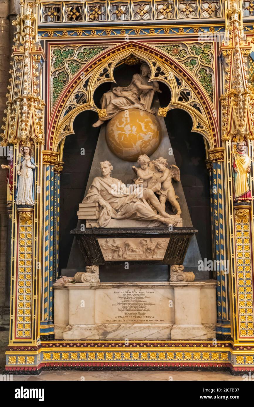 Memorial statue of isaac newton hi-res stock photography and images - Alamy