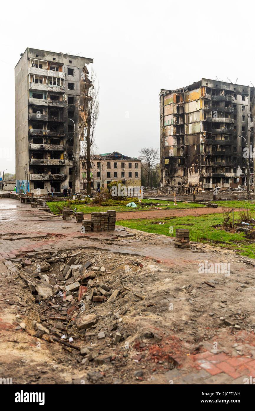Destroyed houses war in ukraine hi-res stock photography and images - Alamy