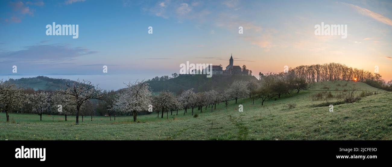 Sunrise at the Leuchtenburg in Thuringia Stock Photo - Alamy