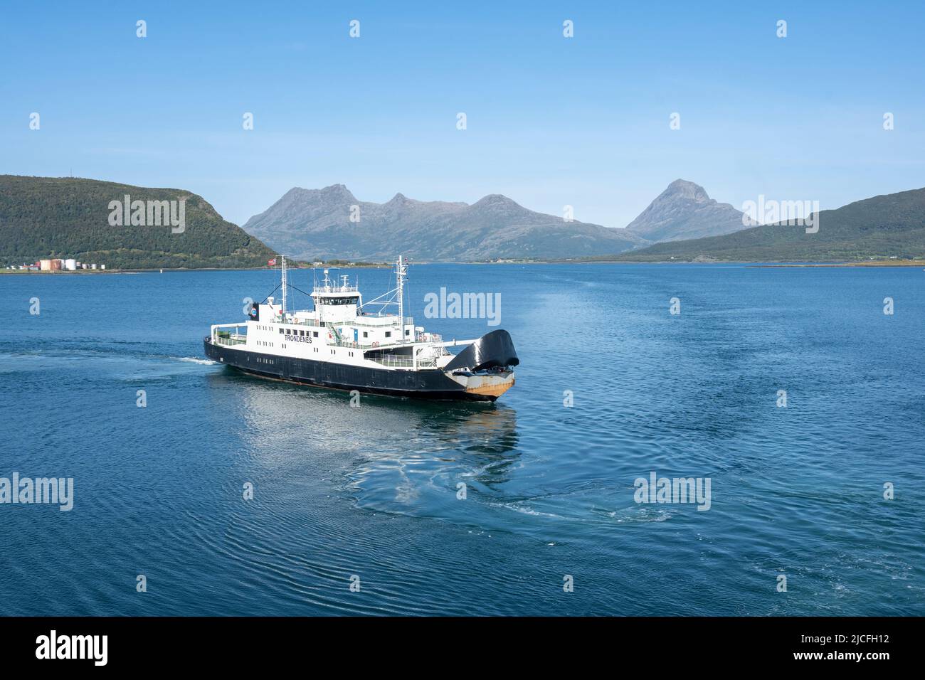 Passenger and car ferry hi-res stock photography and images - Alamy
