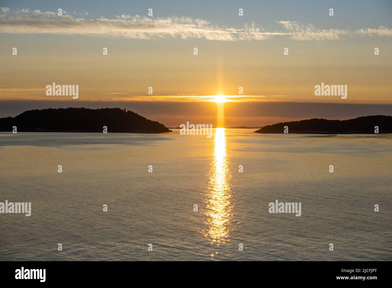 Norway, Møre og Romsdal, sunset at Harøysundet Stock Photo - Alamy