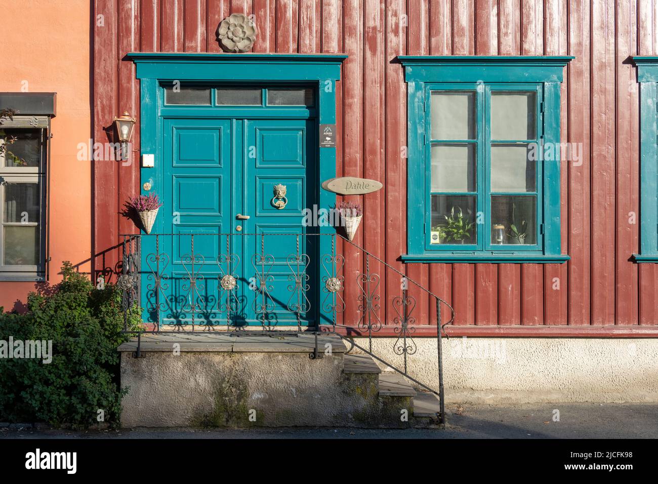 Norway, Trondelag, Trondheim, building in old district Bakklandet Stock ...