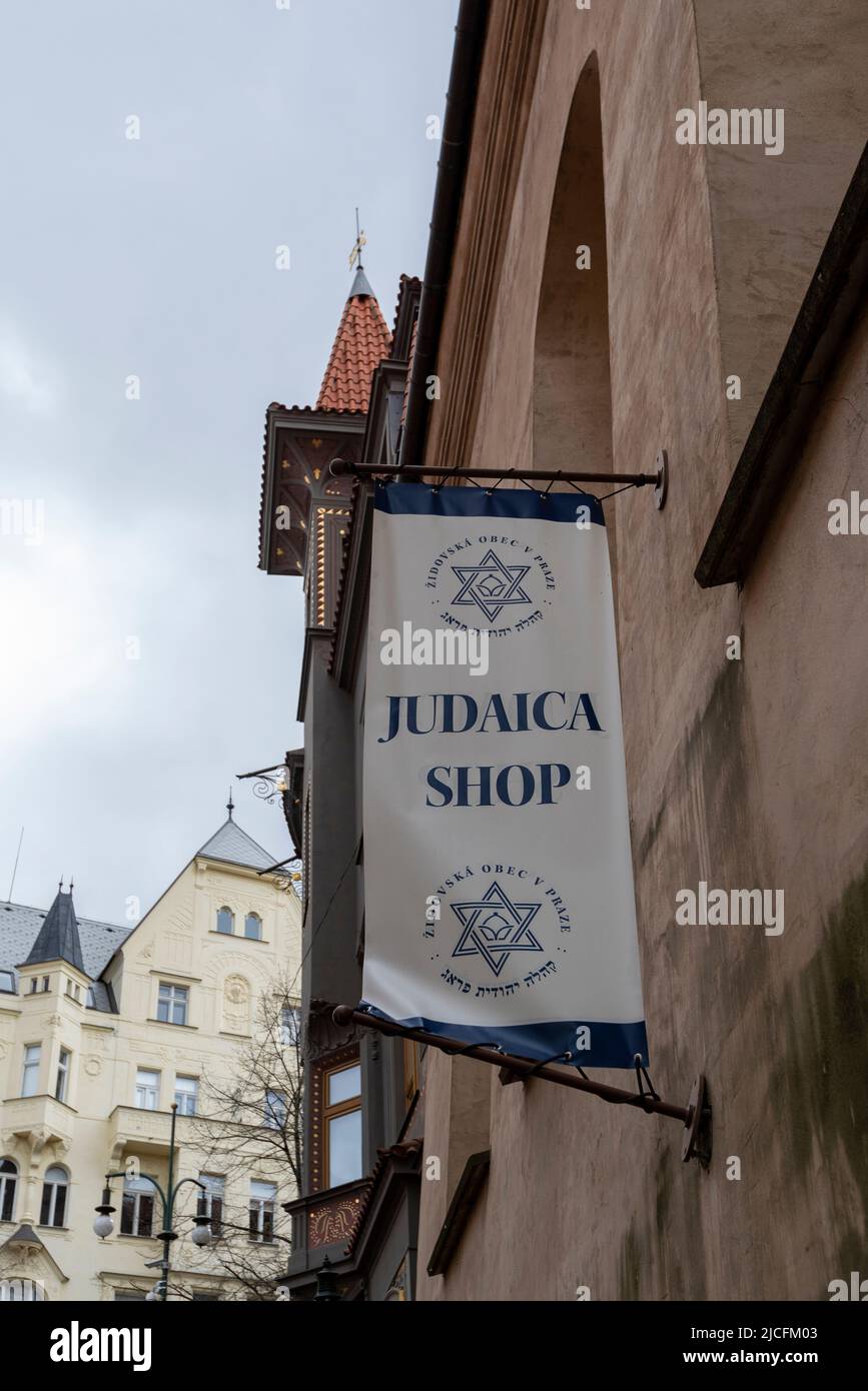 Jewish souvenir stores hi-res stock photography and images - Alamy