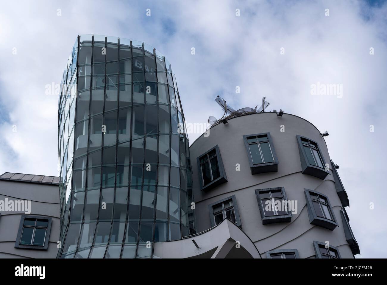 Dancing house prague architect hi-res stock photography and images - Alamy
