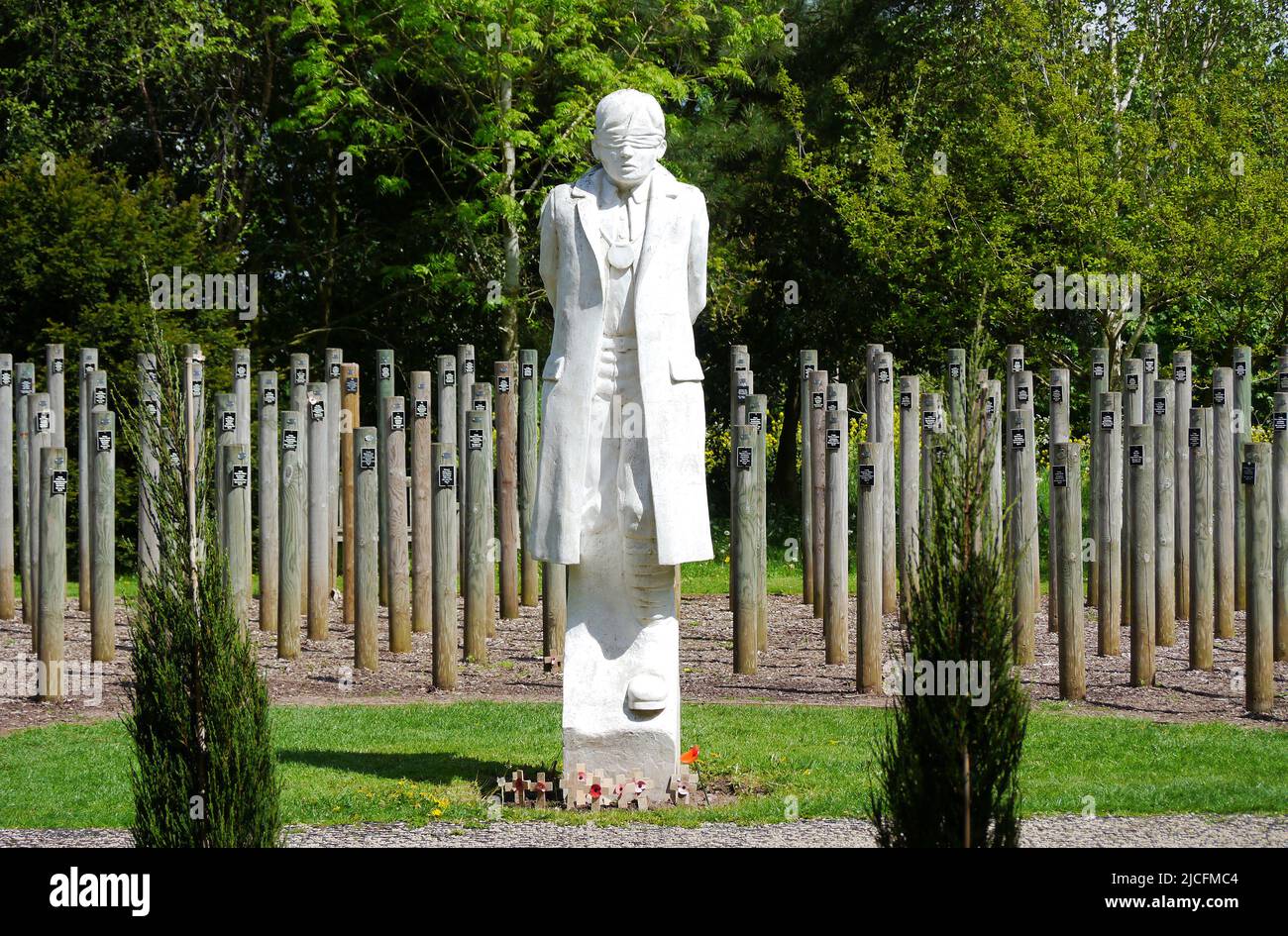Firing squad blindfold hi-res stock photography and images - Alamy