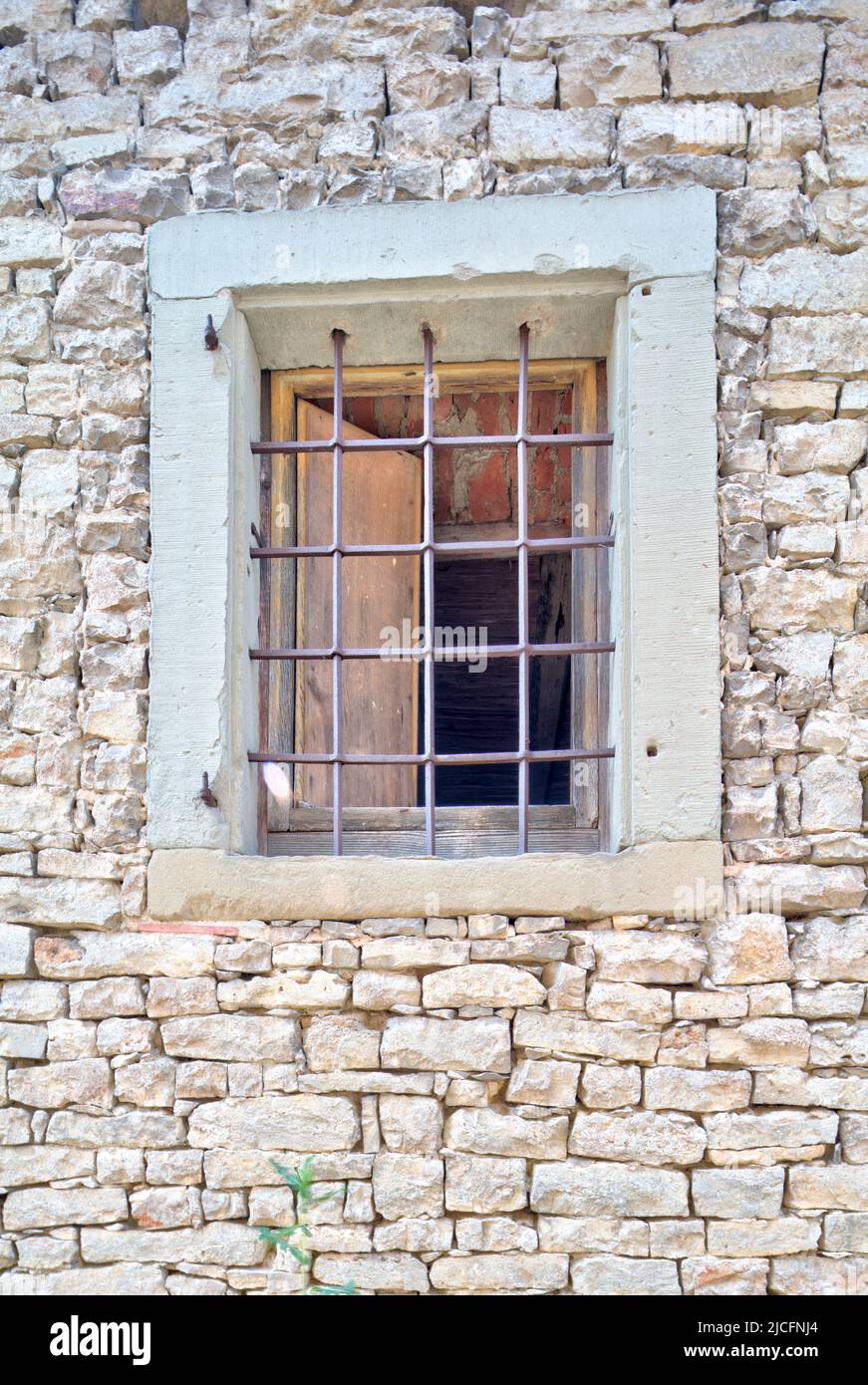 window, barred, stone wall, house front, facade, architecture ...