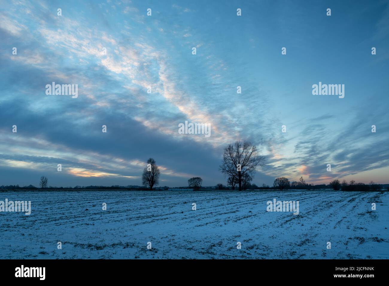 Cool winter weather hi-res stock photography and images - Alamy