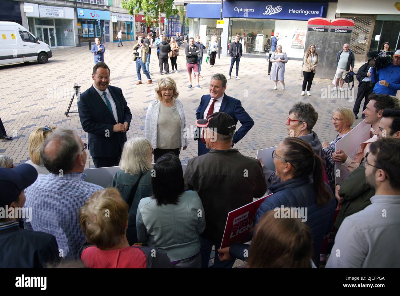 Simon lightwood hi-res stock photography and images - Alamy