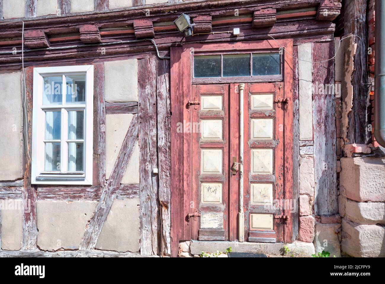 Old school, front door, entrance, vacancy, house facade, half-timbered ...