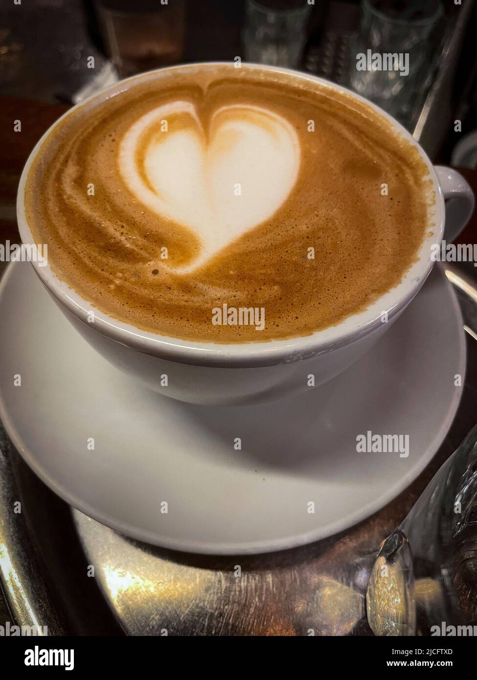 Cappuccino heart hi-res stock photography and images - Alamy