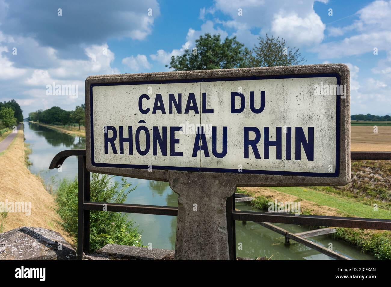Rhine rhone canal hi-res stock photography and images - Alamy