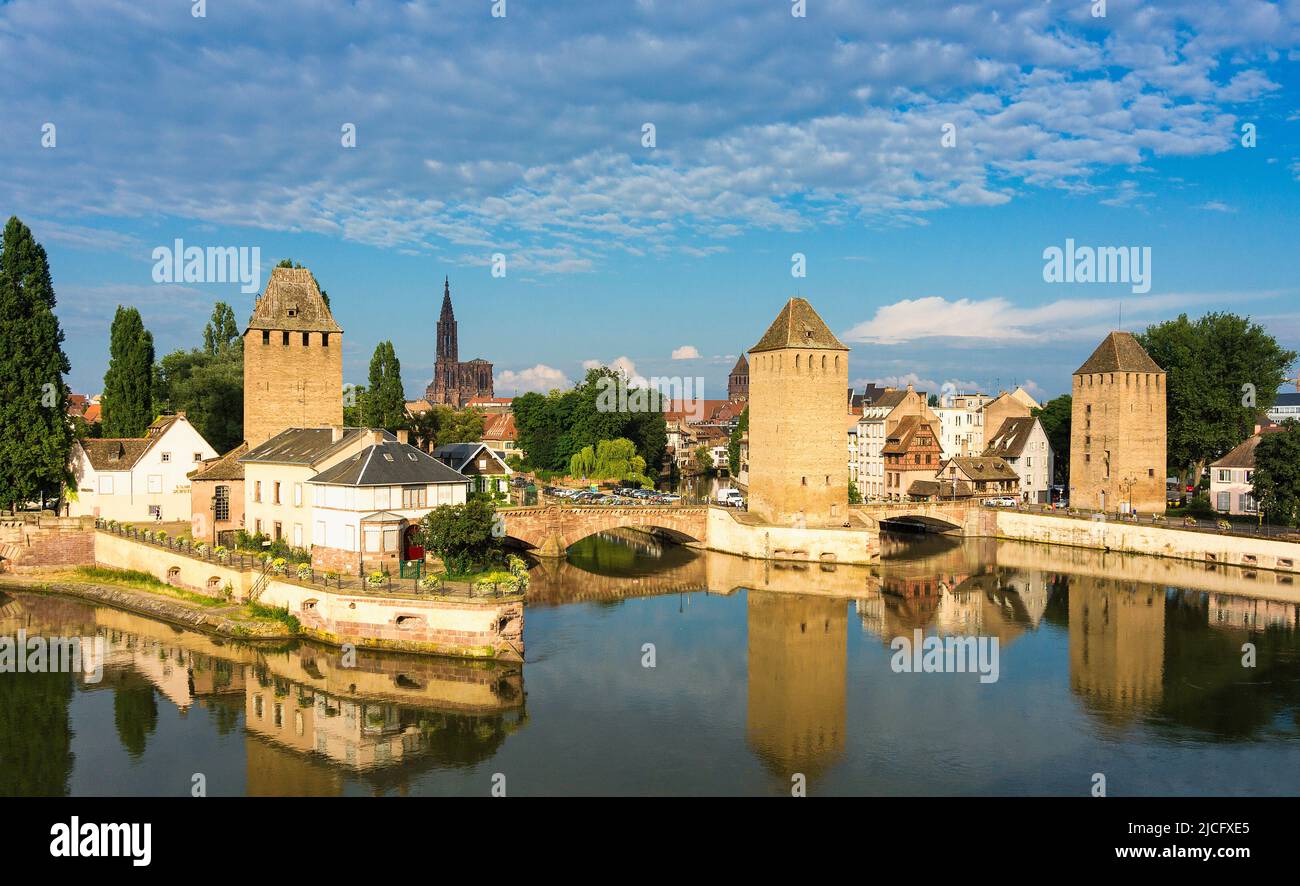 Ponts couverts de strasbourg hi-res stock photography and images - Alamy