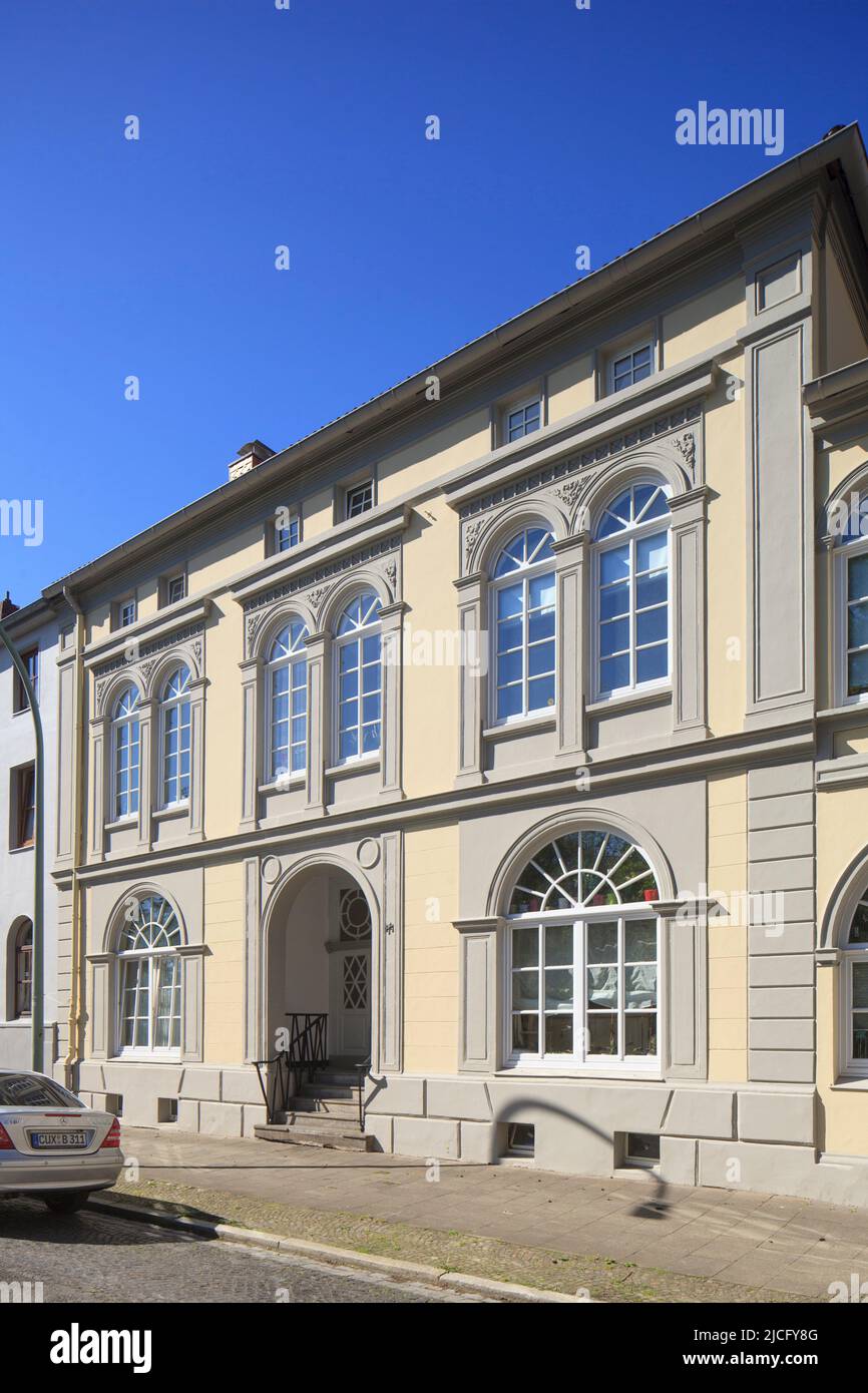 Former police house hi-res stock photography and images - Alamy