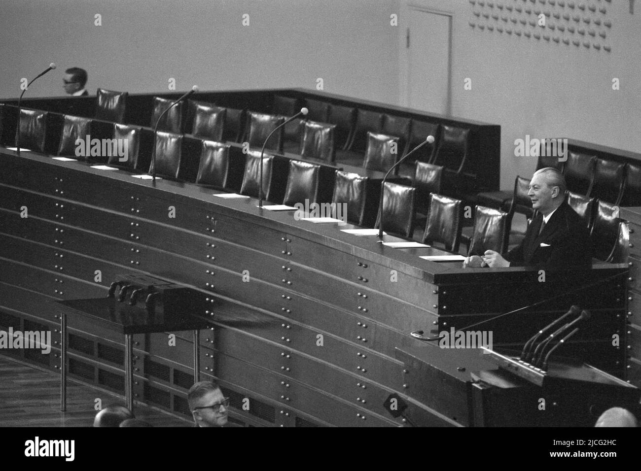 Bonn black and hi-res stock photography and images - Alamy