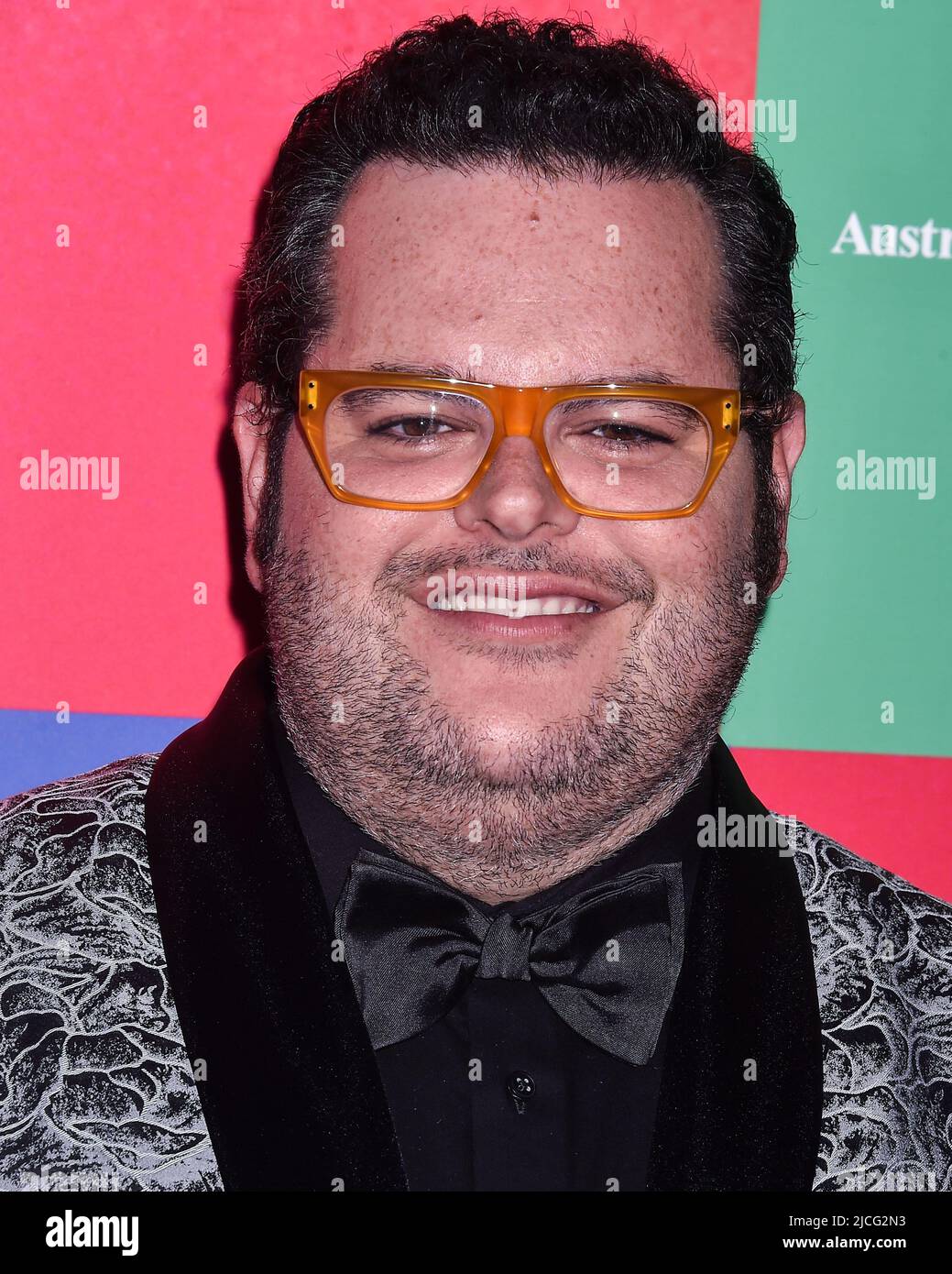 LOS ANGELES, CALIFORNIA, USA - JUNE 11: American actor Josh Gad arrives ...