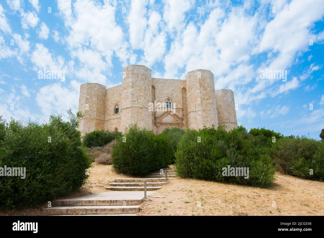 Octagonal castle Castel del Monte - UNESCO World Heritage site, Puglia ...