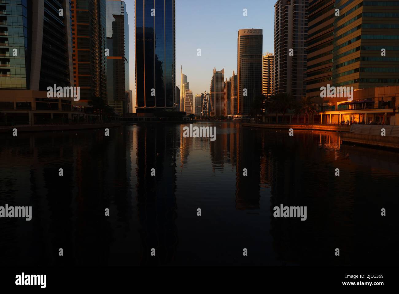 moderne Architektur, Dubai Marina, Atemberaubende Aussicht auf die ...