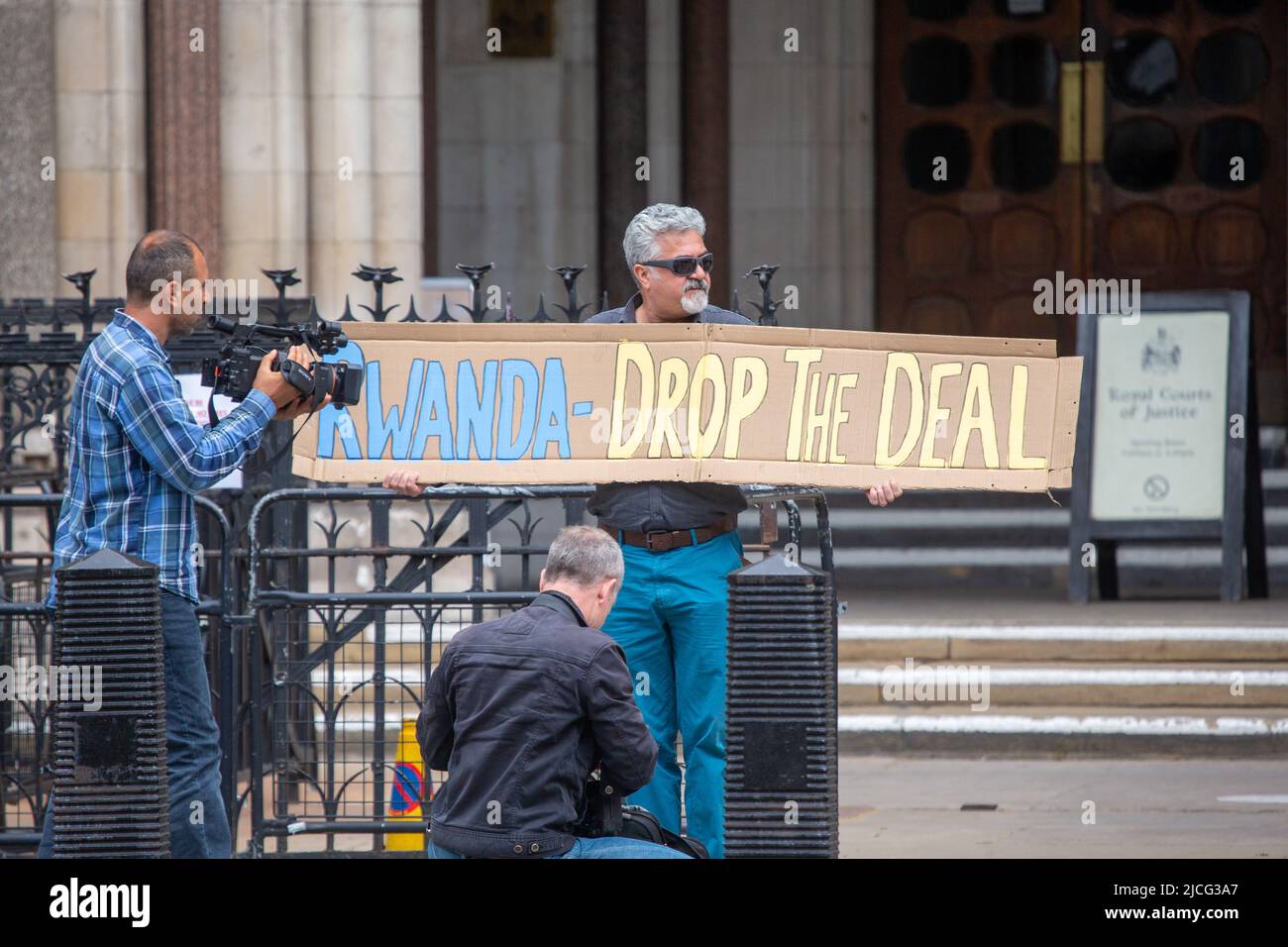 Stop rwanda plan hi-res stock photography and images - Alamy