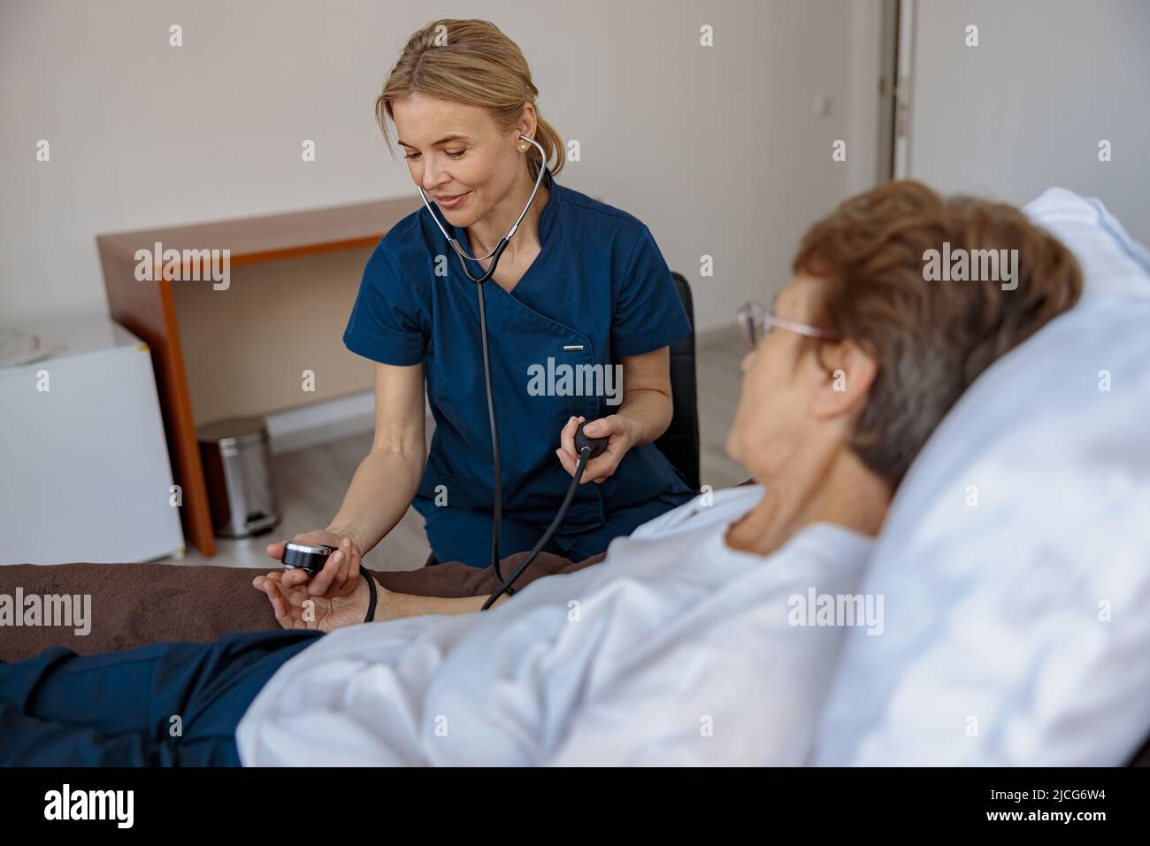 Hospital bed patient woman blood hi-res stock photography and images ...
