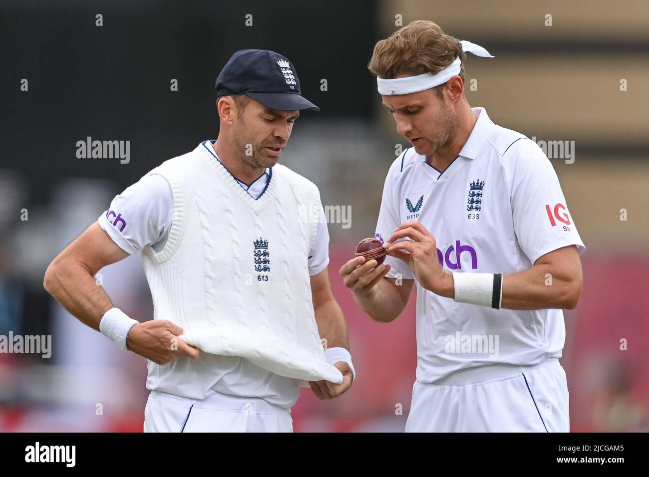 James Anderson of England (L) and Stuart Broad of England (R) check out ...