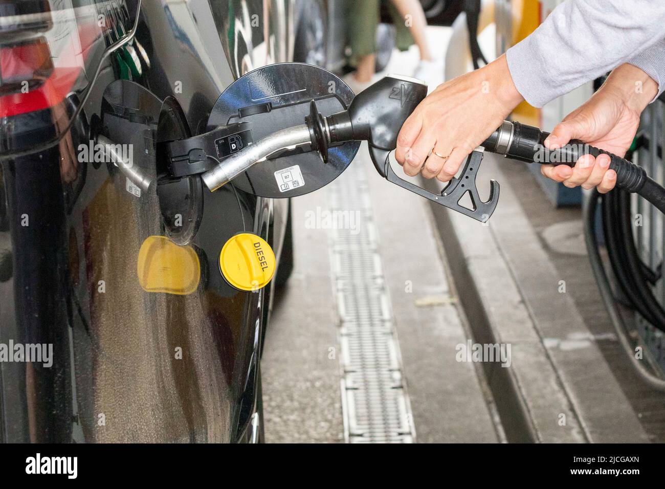 Drivers seen filling their cars at a Shell petrol station at South ...