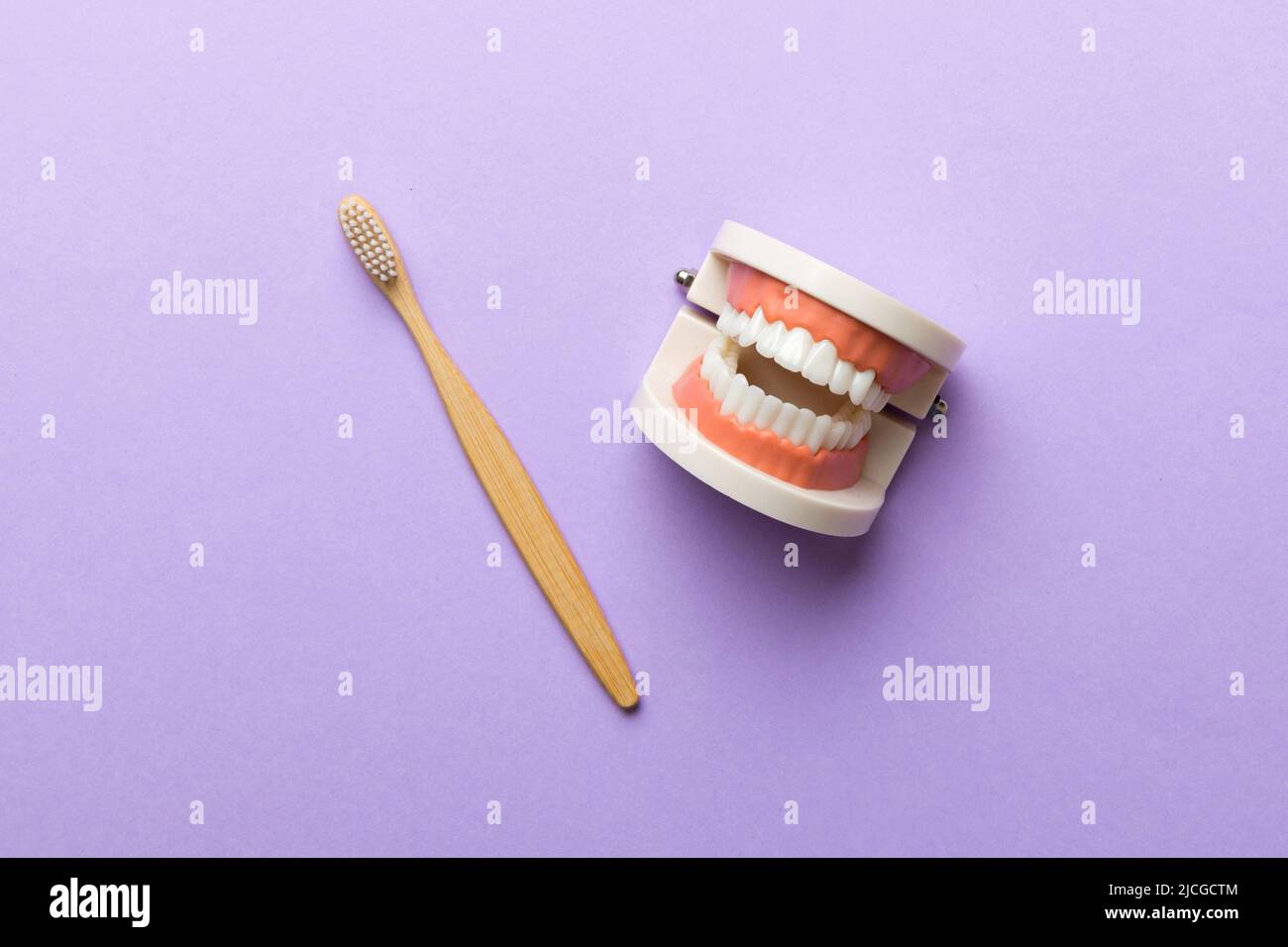 False teeth toy hi-res stock photography and images - Alamy
