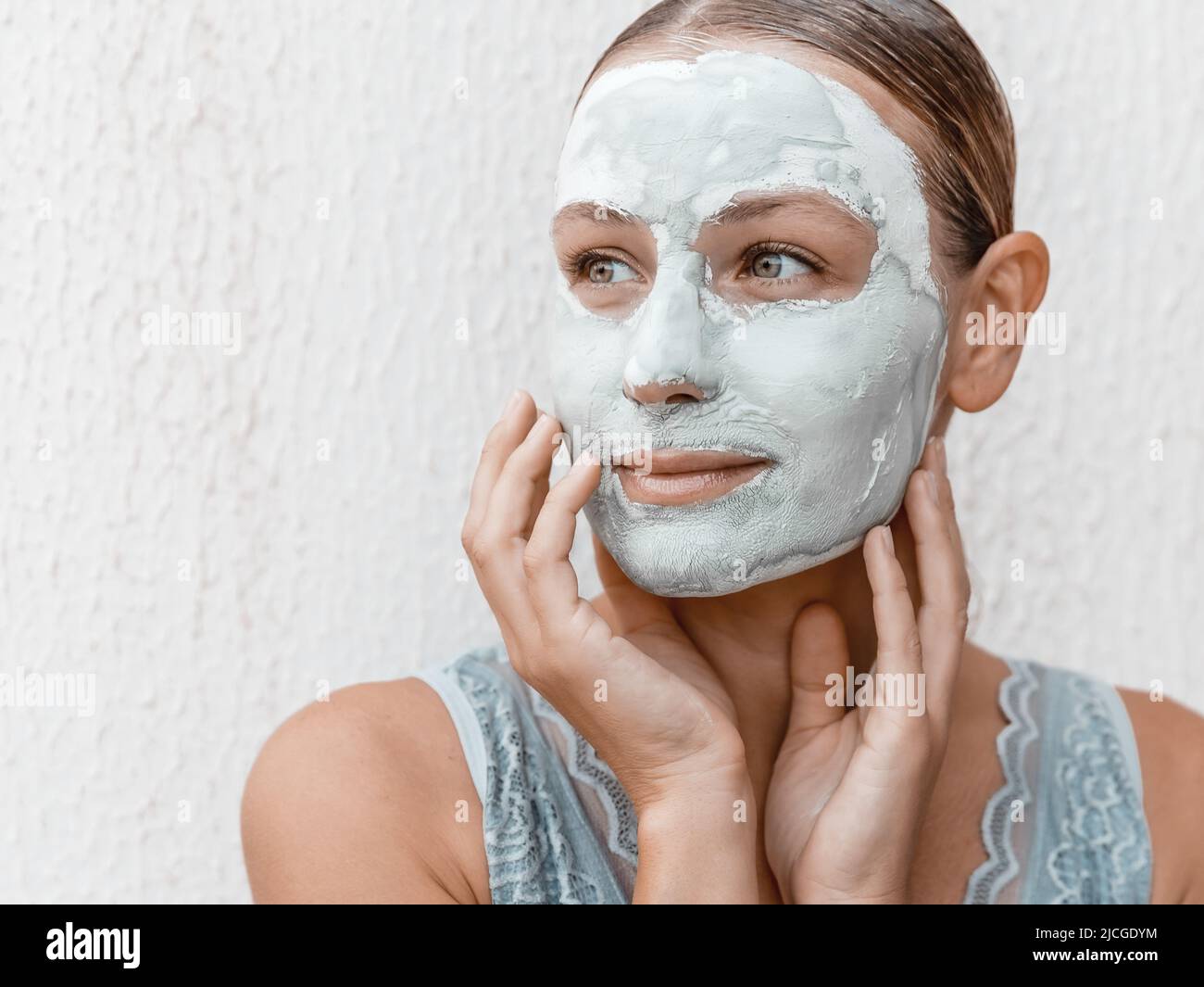 Woman and mud mask hi-res stock photography and images - Alamy