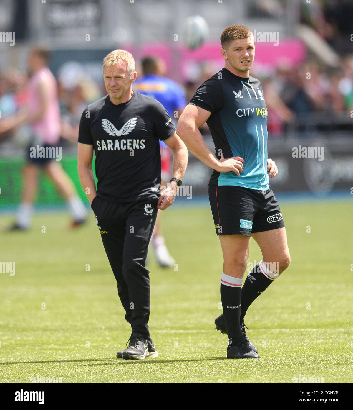 Saracens Director Of Rugby Mark McCall and Owen Farrell during the ...