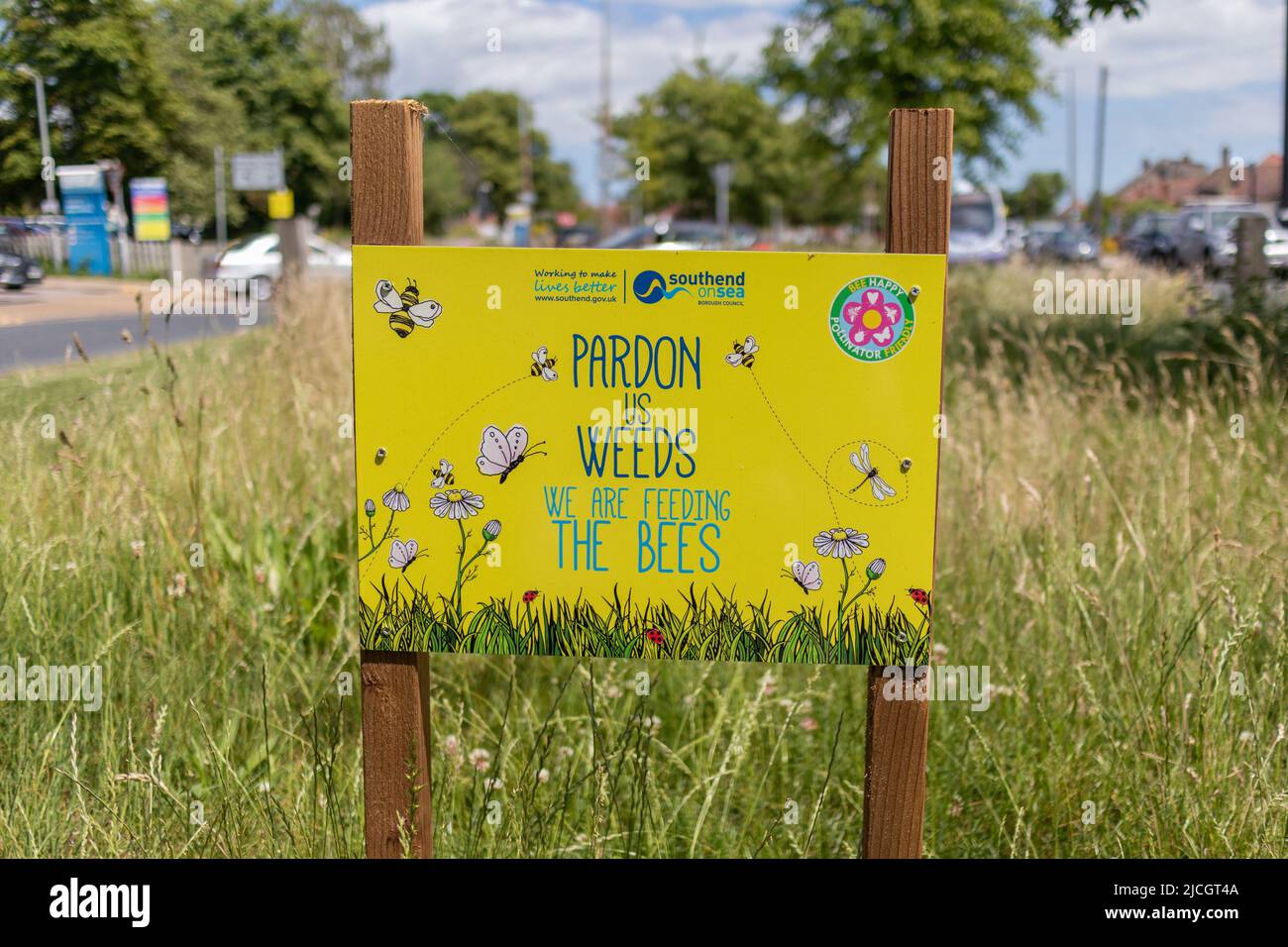 Southend on sea, UK. 13th June, 2022. Signs in a central reservation ...