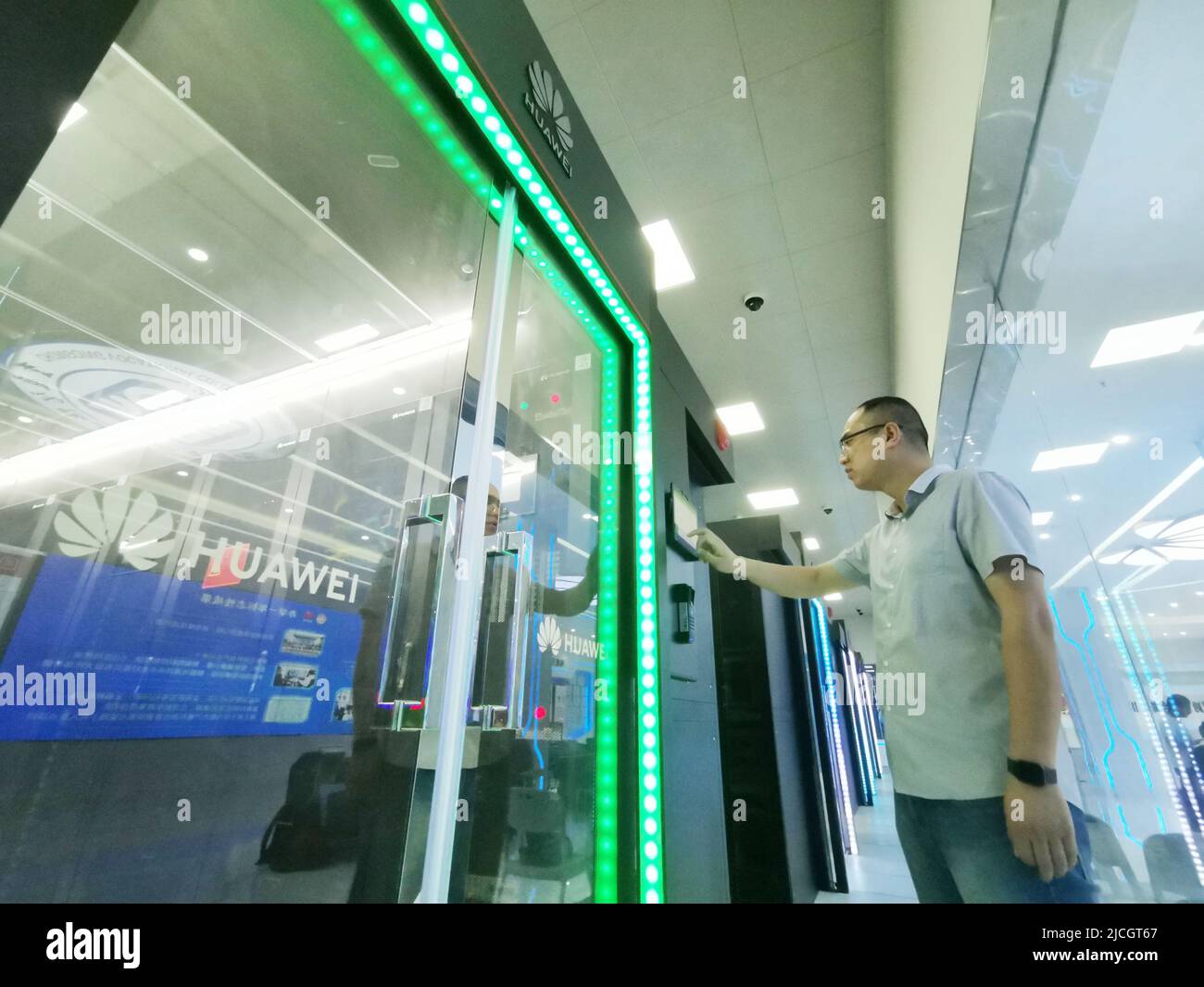 CHONGQING, CHINA - JUNE 13, 2022 - A teacher works in a computer room ...