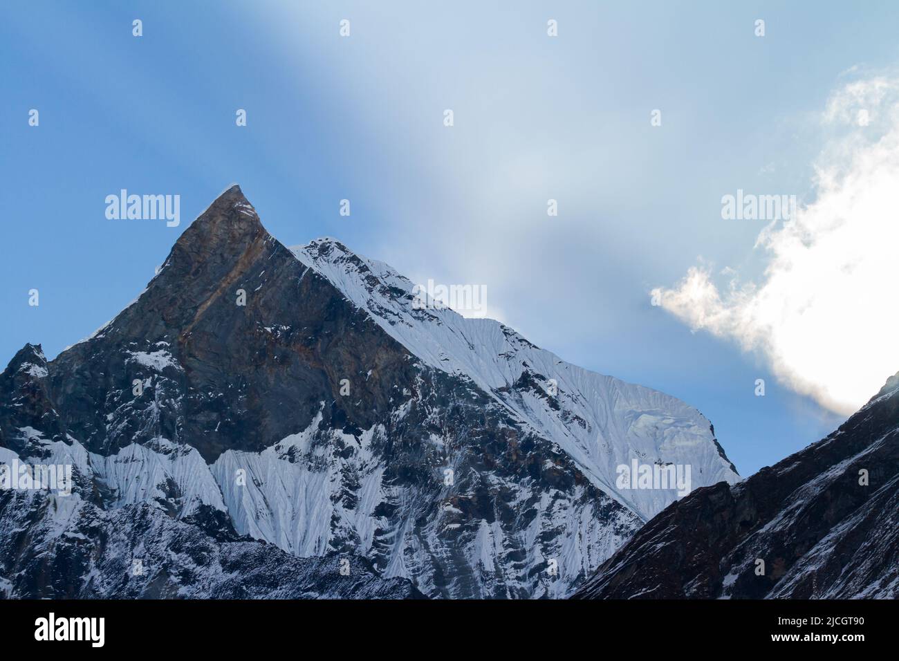 View of Mount Machhapuchhre, Annapurna Conservation Area, Himalaya ...