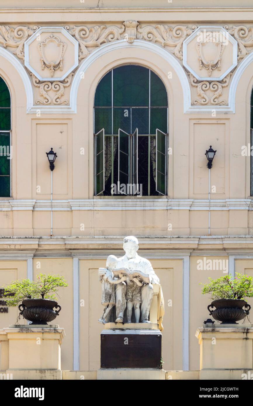 The Rizal Memorial Library and Museum in Cebu, Philippines designed by ...