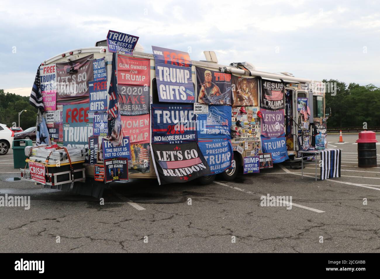 Maga van hi-res stock photography and images - Alamy