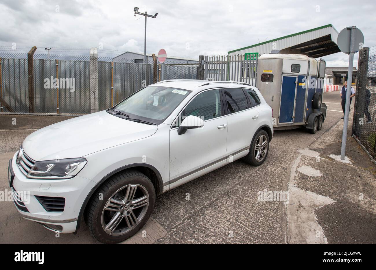 Horsebox in ireland hi-res stock photography and images - Alamy