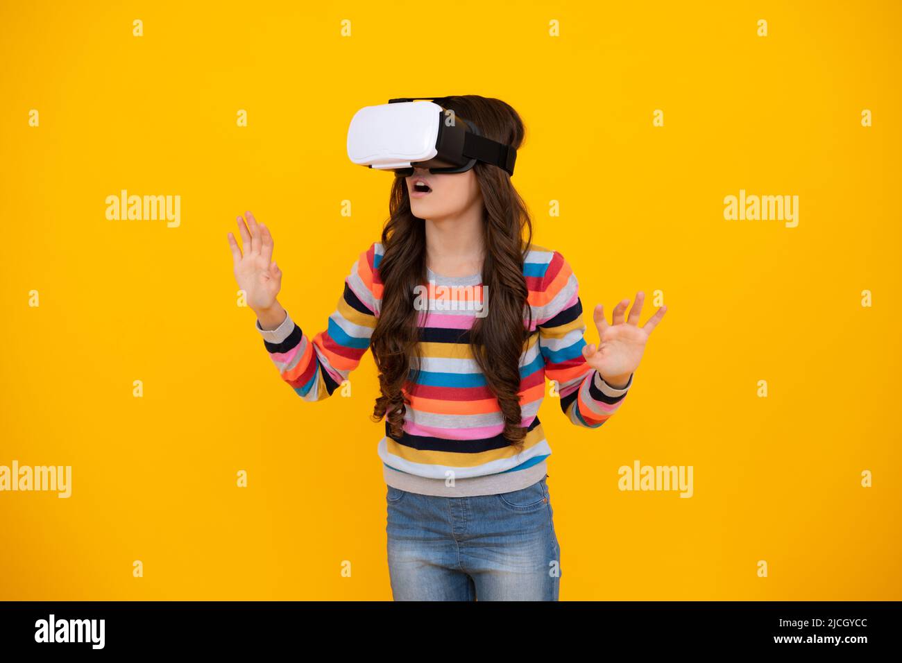 Shocked amazed face, surprised emotions of young teenager girl. Shocked ...