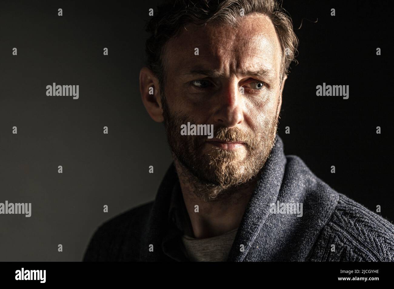 USA. Steven Cree in the (C)RLJE Films new film : The Twin (2022). Plot ...