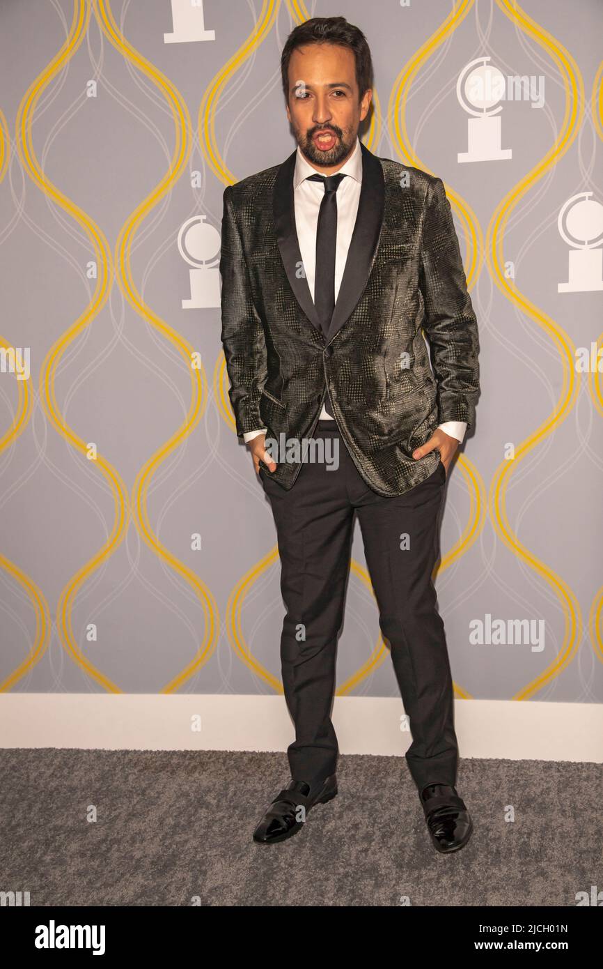 NEW YORK, NEW YORK - JUNE 12: Lin-Manuel Miranda attends 75th Annual ...
