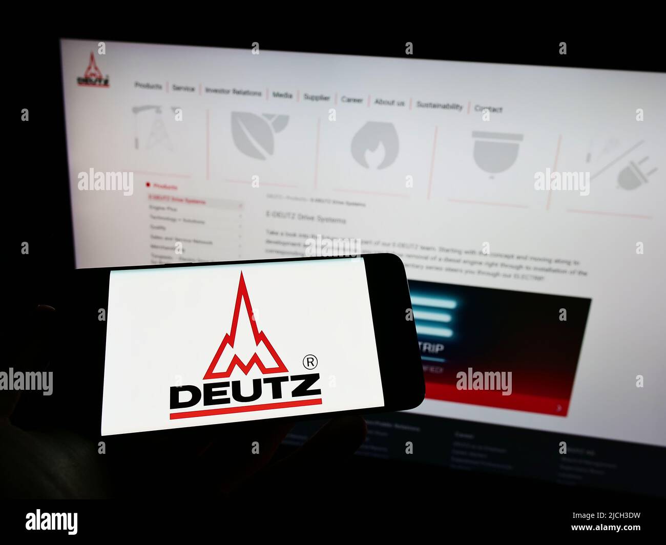 Mechanical engineering logo hi-res stock photography and images - Alamy