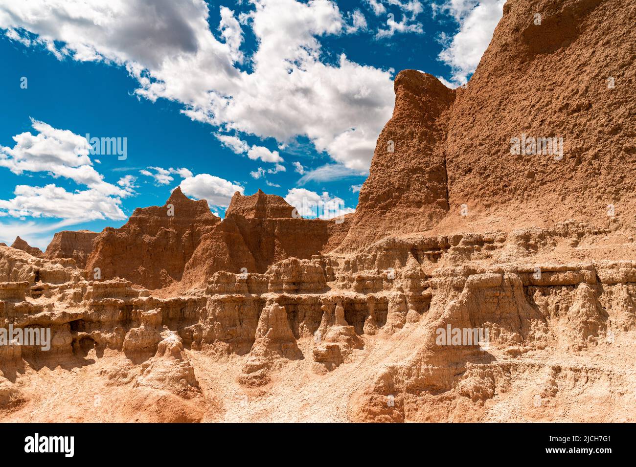 rocky edges on a cliff in badlands national park Stock Photo - Alamy