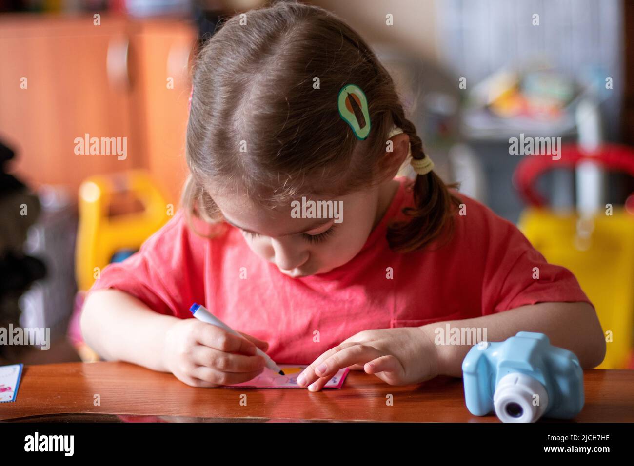 little child writing with pen Stock Photo - Alamy