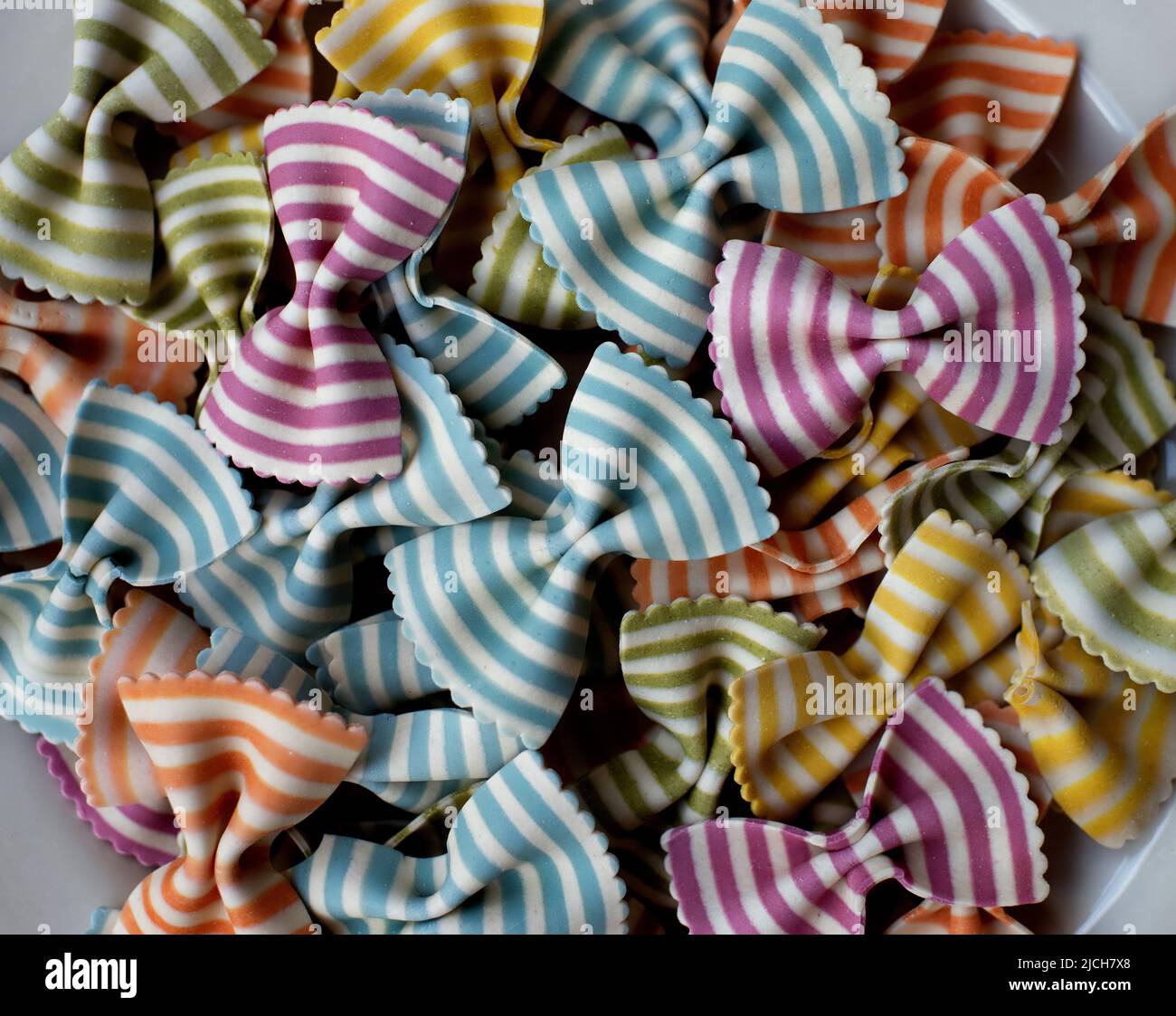 Bow pasta hi-res stock photography and images - Alamy