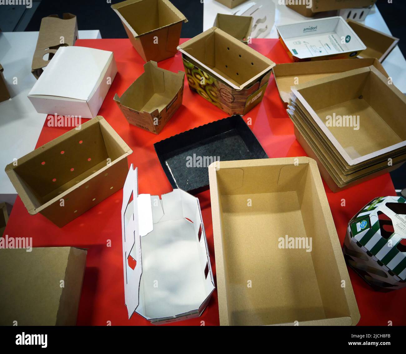 Berlin, Germany. 07th Apr, 2022. Various cardboard packaging at Fruit ...