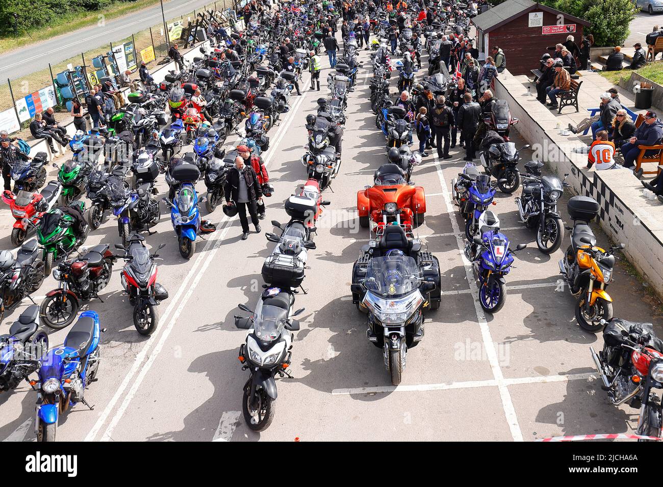 Bikers ascend on Squires Cafe Bar in North Yorkshire to go on a charity ...