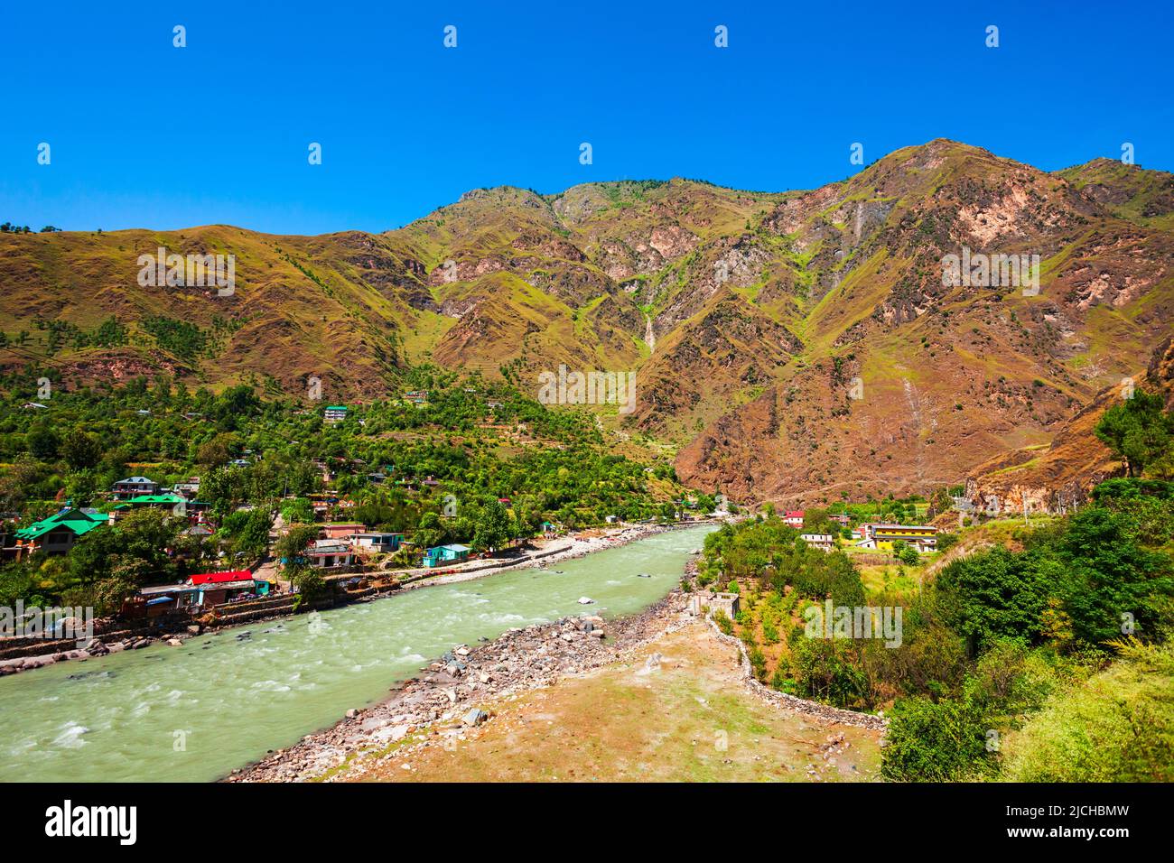 Himalaya mountains landscape in Parvati valley, Himachal Pradesh state ...
