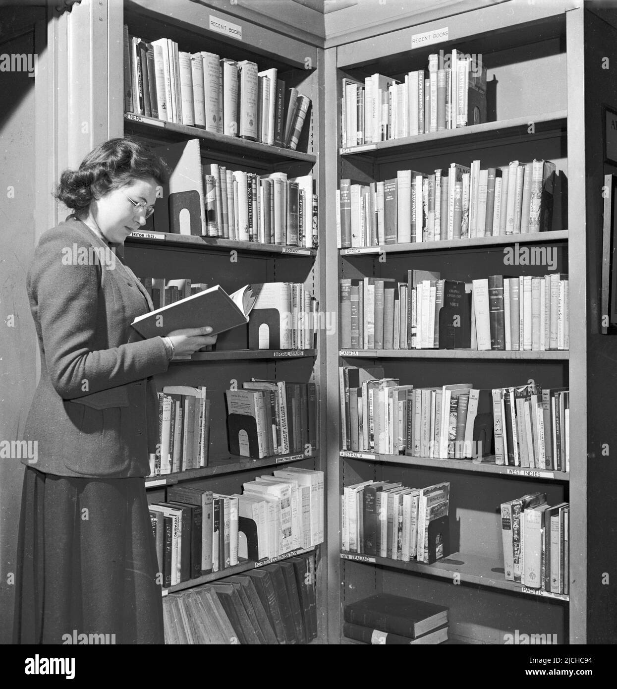 Australia 1950s hi-res stock photography and images - Alamy