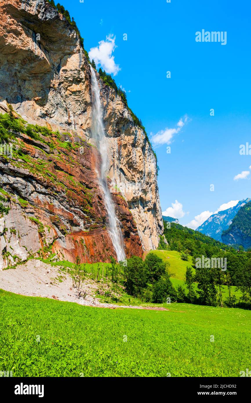 Staubbachfall Wasserfall waterfall in Lauterbrunnen valley in the ...