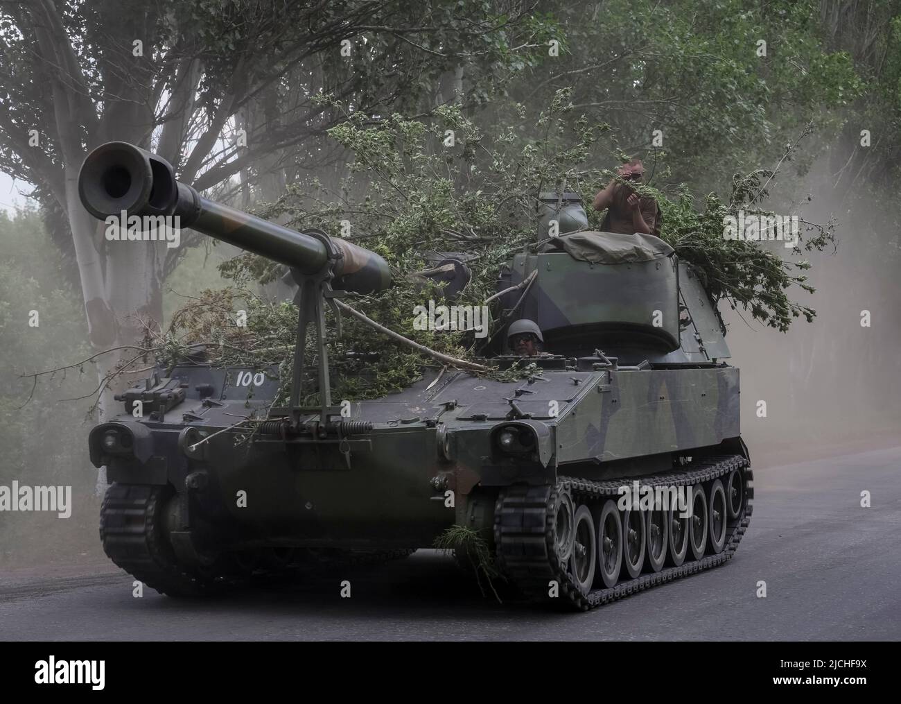 Howitzer m109 hi-res stock photography and images - Alamy