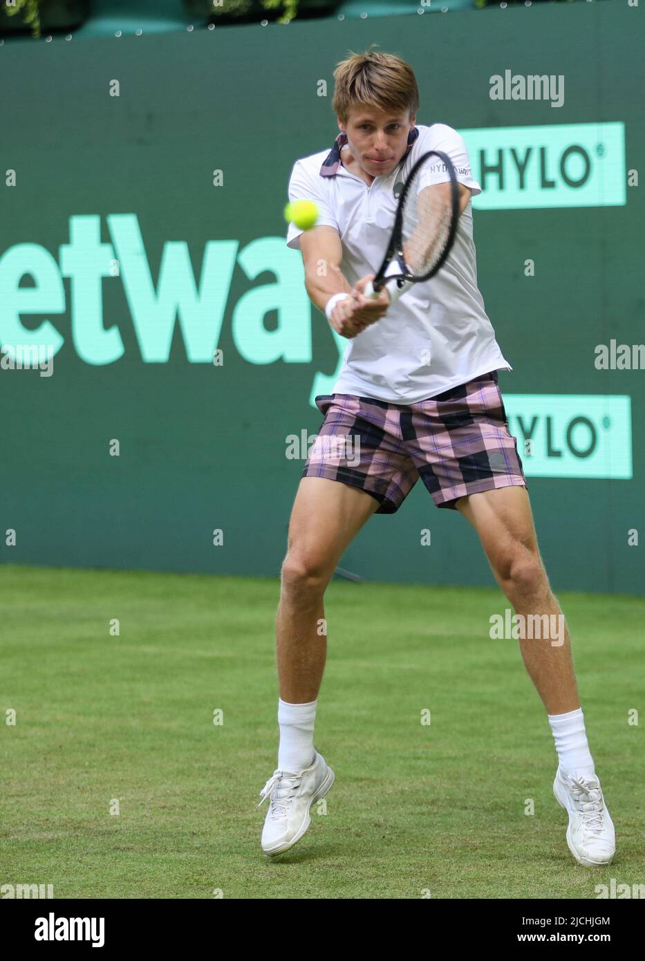 Halle, Germany. 13th June, 2022. Tennis: ATP Tour Singles, Men, 1st ...